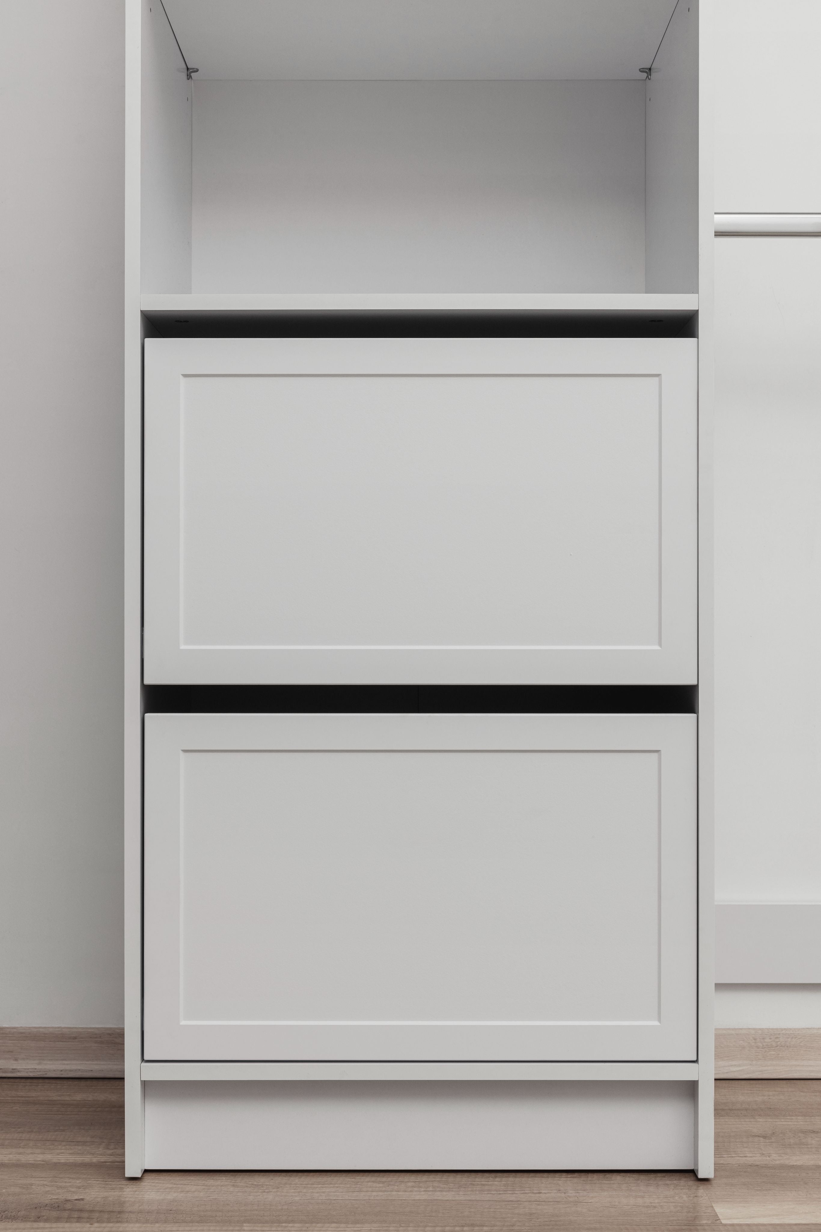 Basel Walk In Wardrobe Kit - Hamptons - White – European Cabinetry